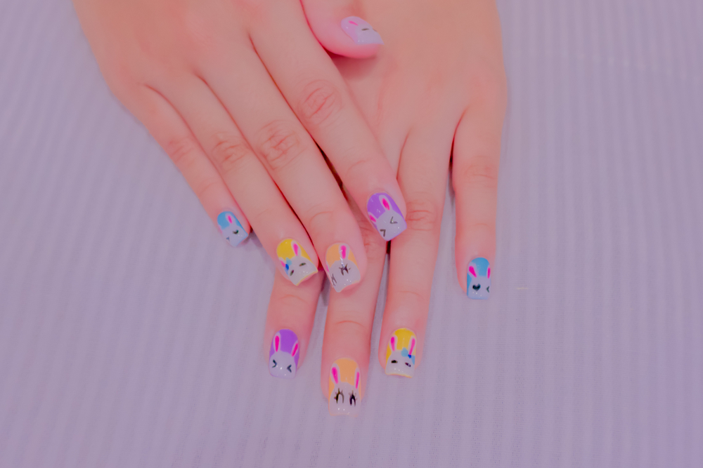 Little Hands, Big Style: Acrylic Nails Designed for Kids